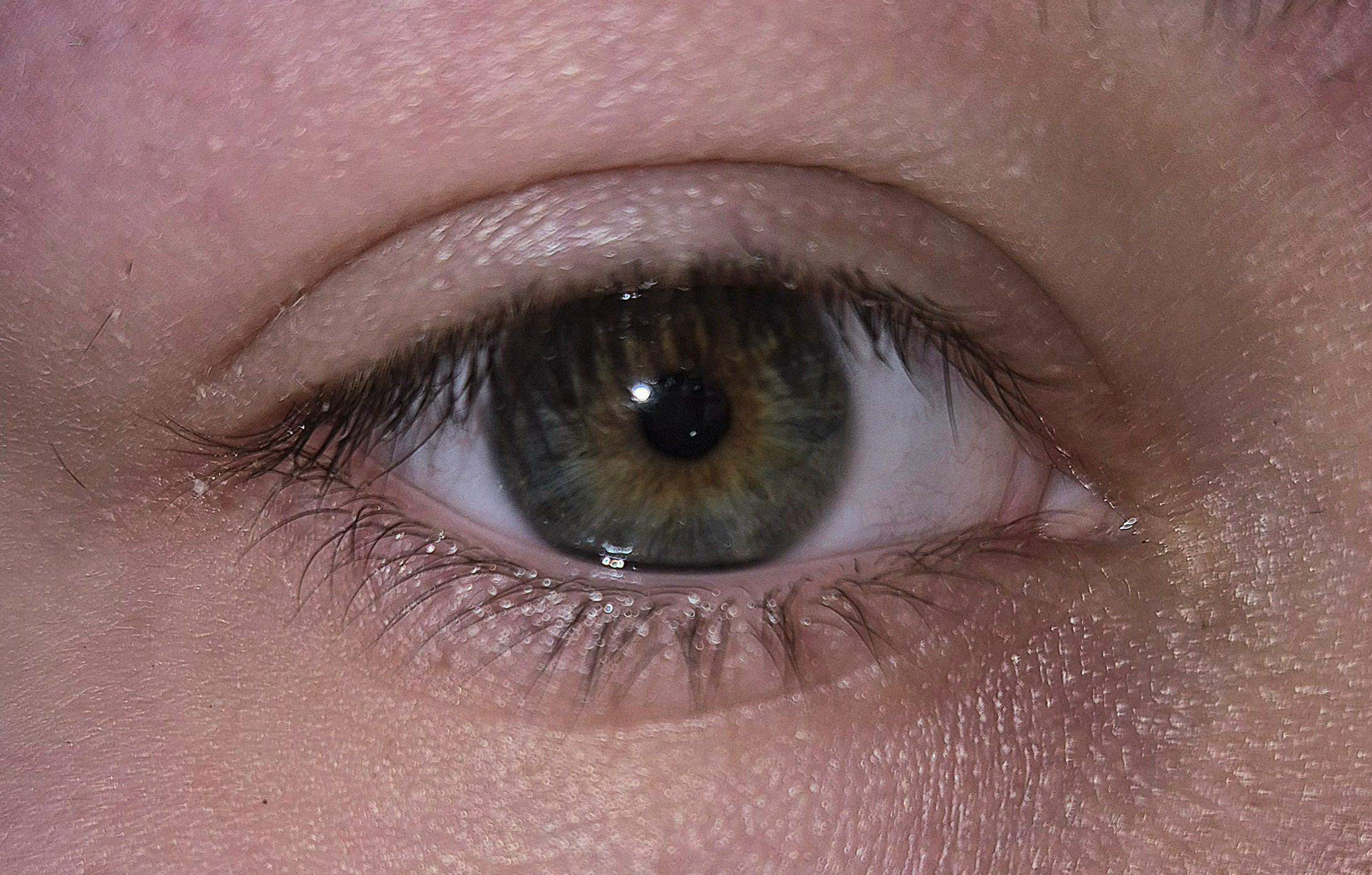 welche Augenfarbe ist das? (Frauen, Aussehen, Genetik)
