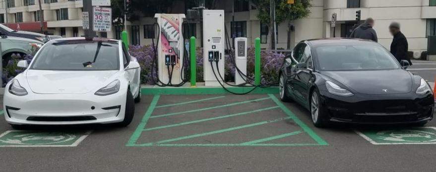 Welche Farbe passt besser zum Tesla Model 3? (Auto, Auto und Motorrad ...