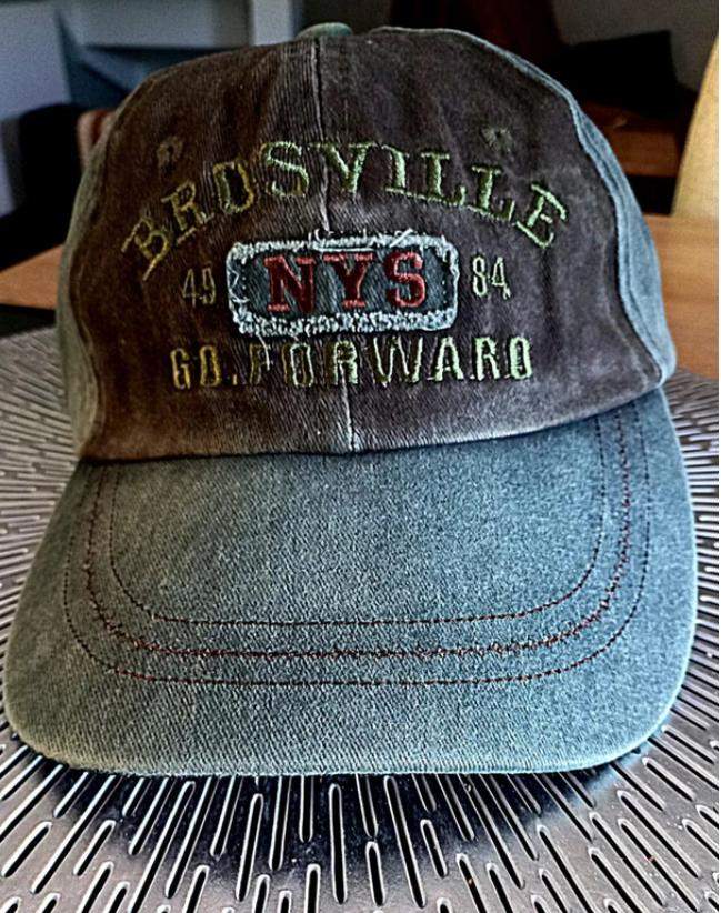 Welche Kappe für ein Peter Shaw „cosplay“? (Kleidung, Style, Outfit)