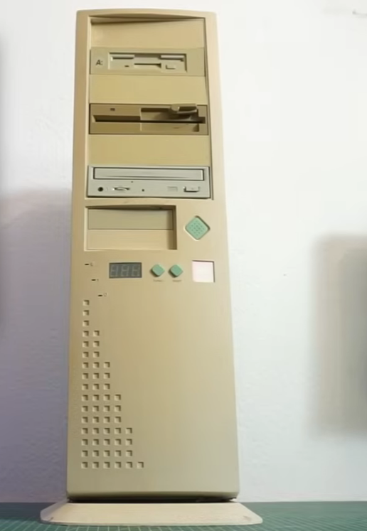 Welche Vorteile hatte damals ein Big Tower PC .. Und war das eher ...