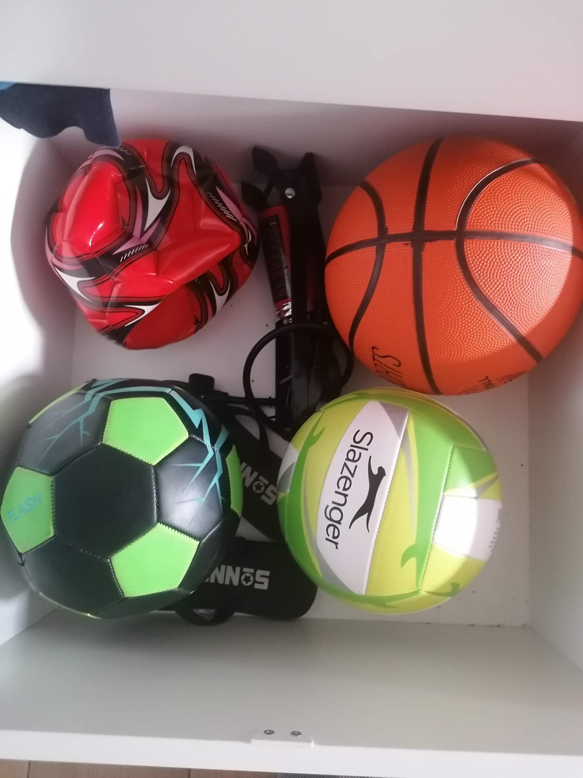 Welchen Ball soll ich mitnehmen wenn ich das nächste Mal ins Freibad ...