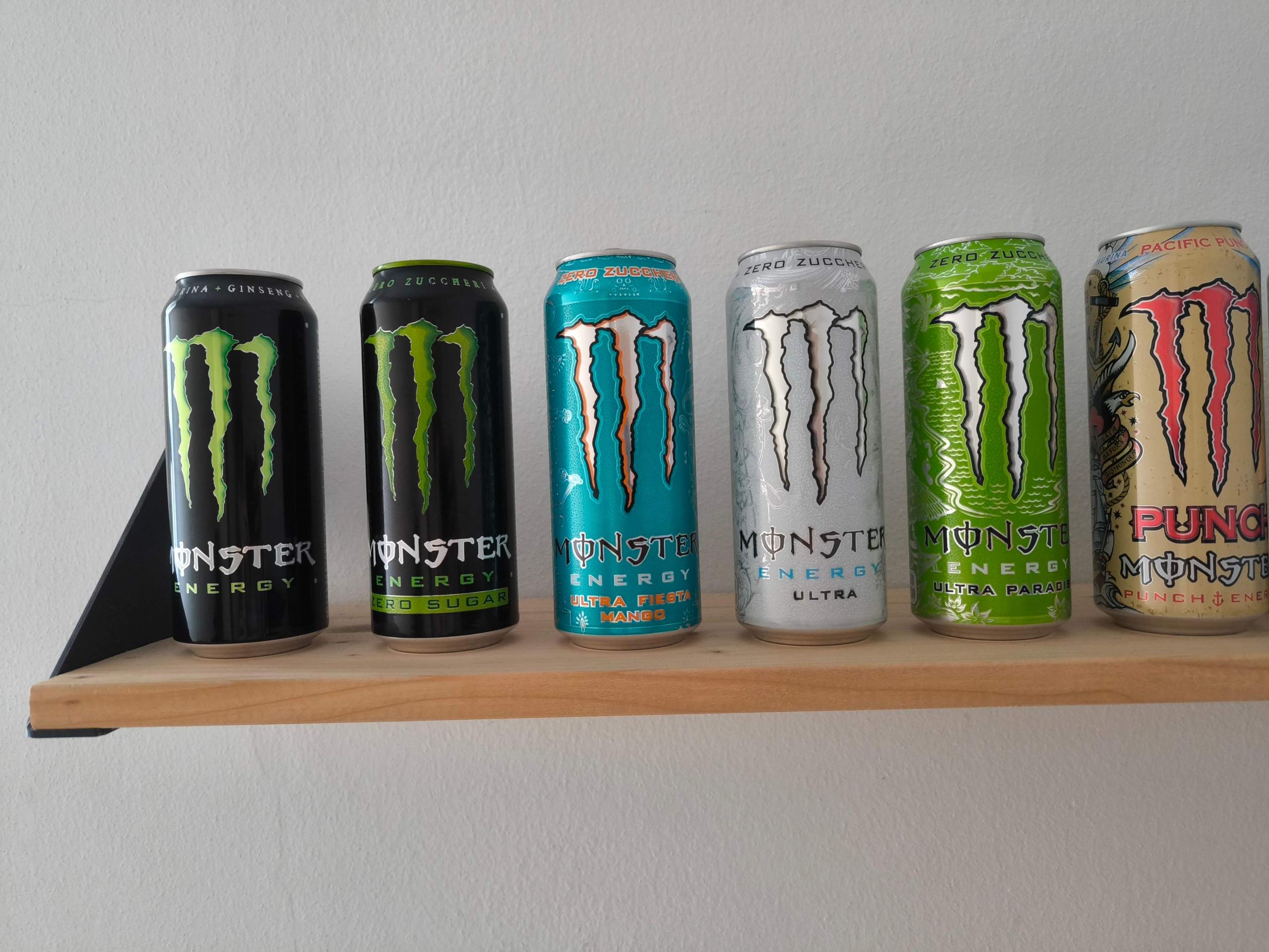 Welchen vom diesen 12 verschiedenen Monster Energy dosen würdet ihr ...