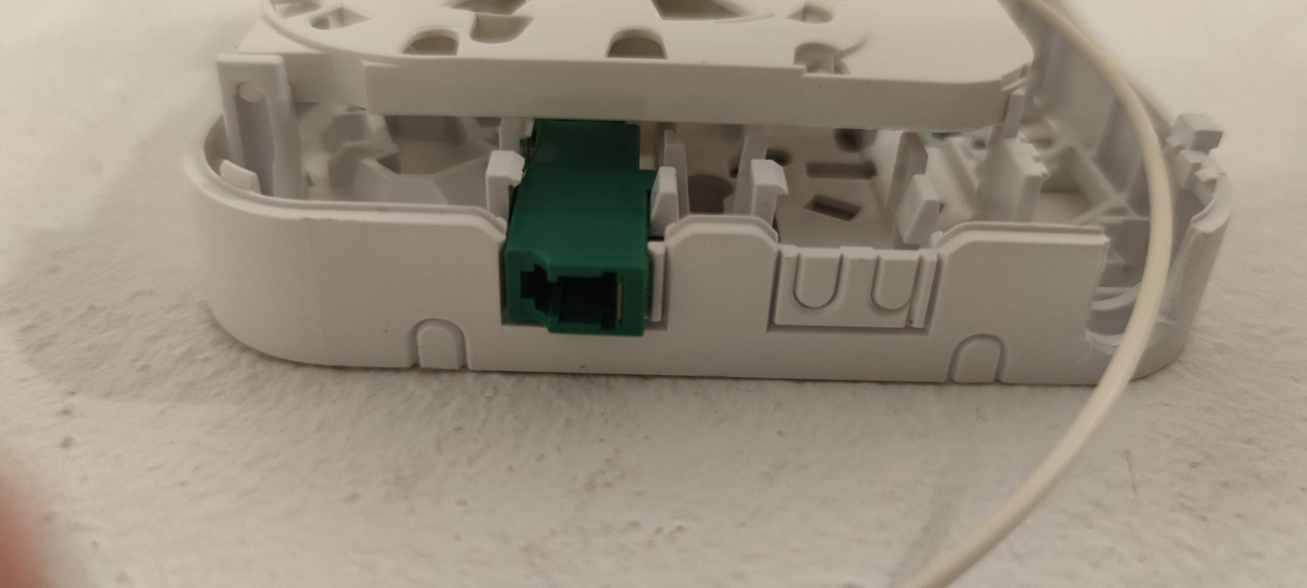 Welches Kabel von Glasfaseranschluss auf Router? (Internet, Netzwerk ...