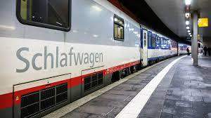 Wer fährt in der Bahn barfuß? (Füße, Zug, Deutsche Bahn)