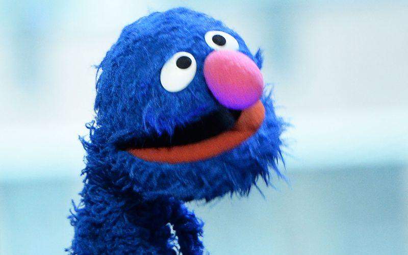 Wer ist der coolere Dude? Grobi oder das Krümelmonster? (Schauspieler ...