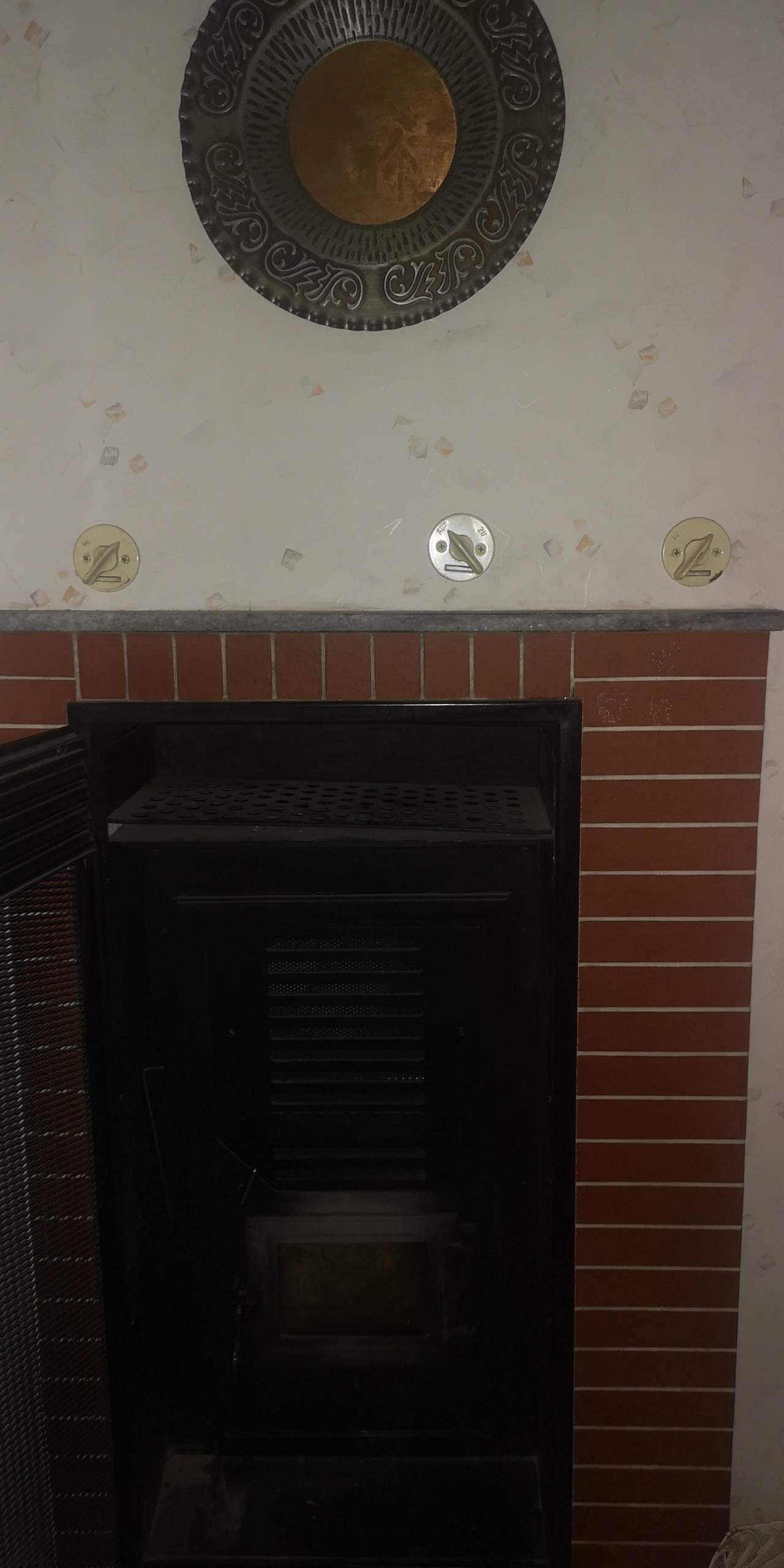 Wie bedient man den älteren Ofen? (Heizung, heizen, Kamin)