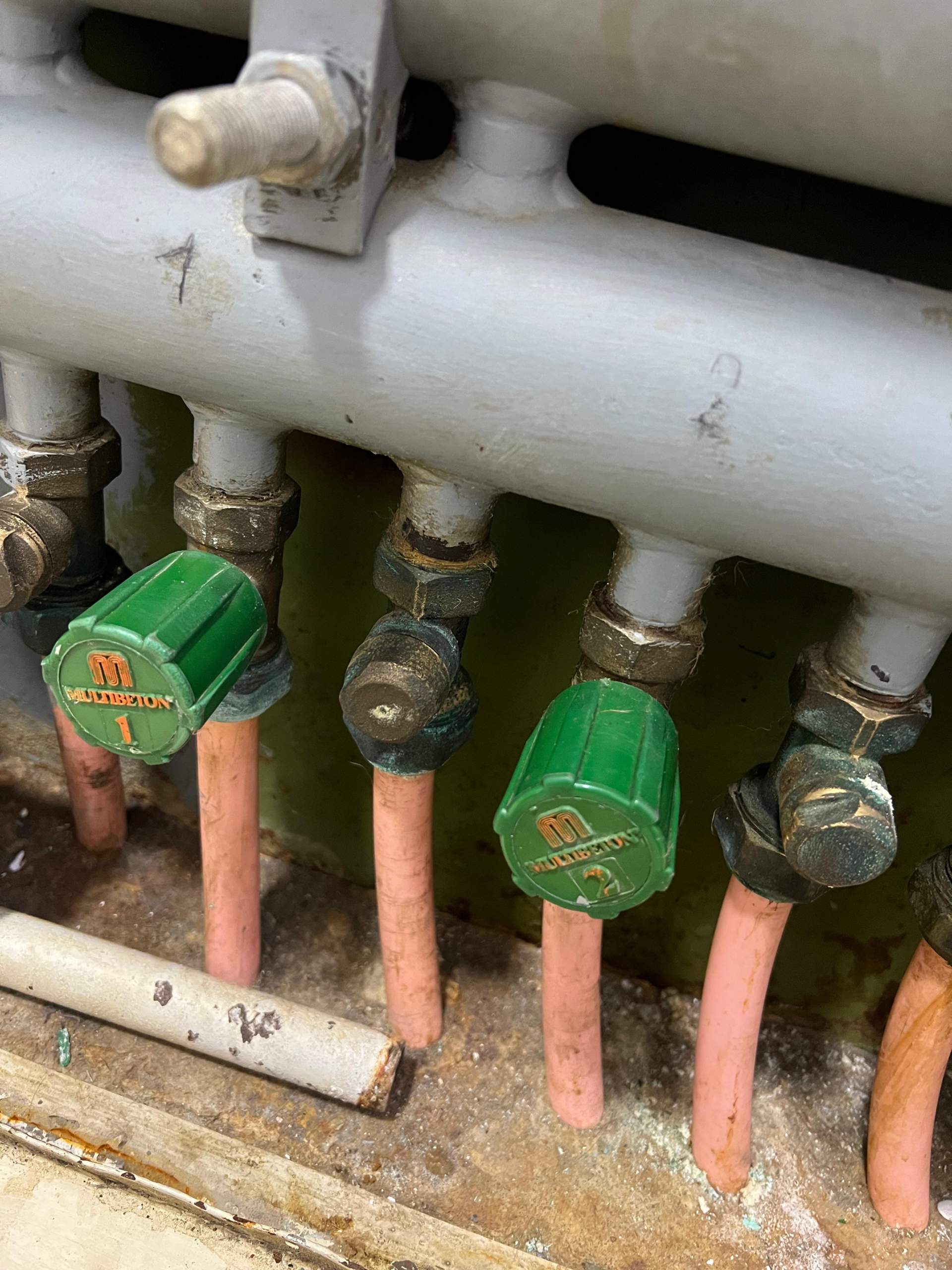 Wie bekomme ich die Kappe ab (Multibeton-Ventil)? (wohnen, Heizung ...