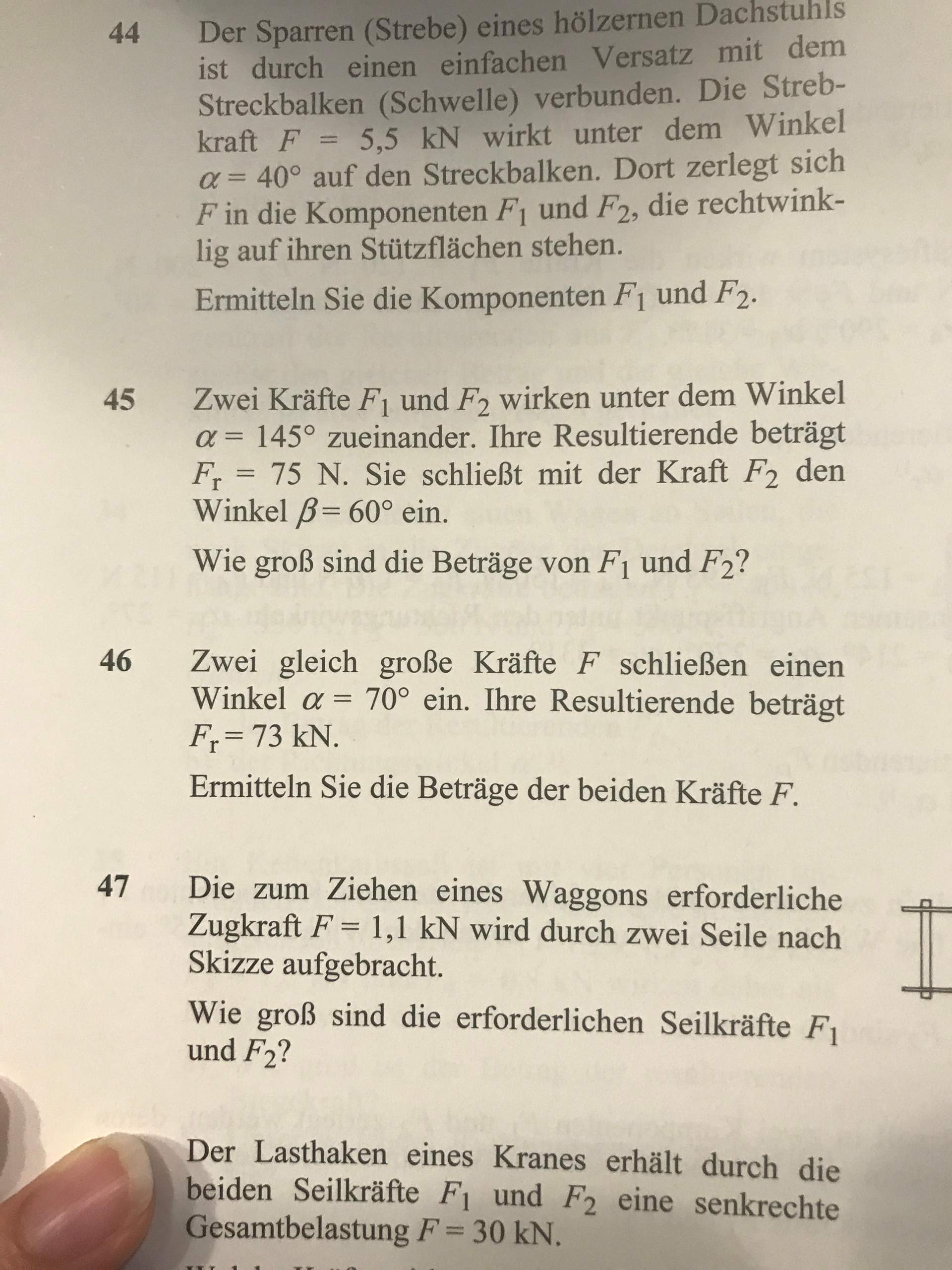 Wie berechne man F1 und F2? (Schule, Mathematik)