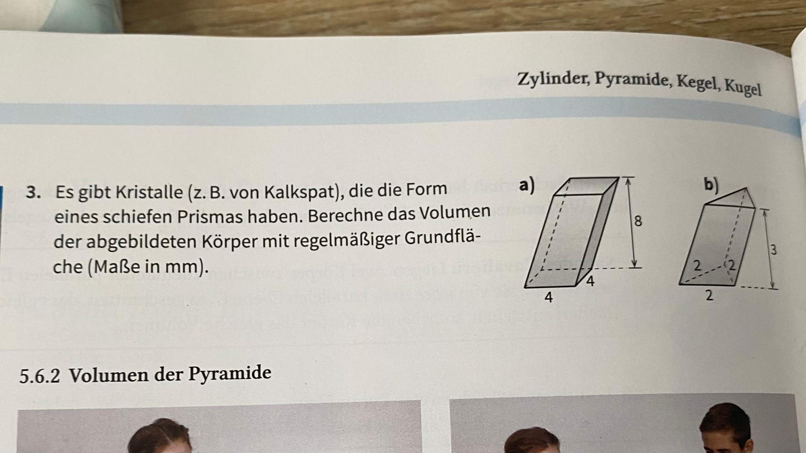 Das Volumen Eines Dreiecks _ Volumen Pyramide • Pyramide berechnen ...