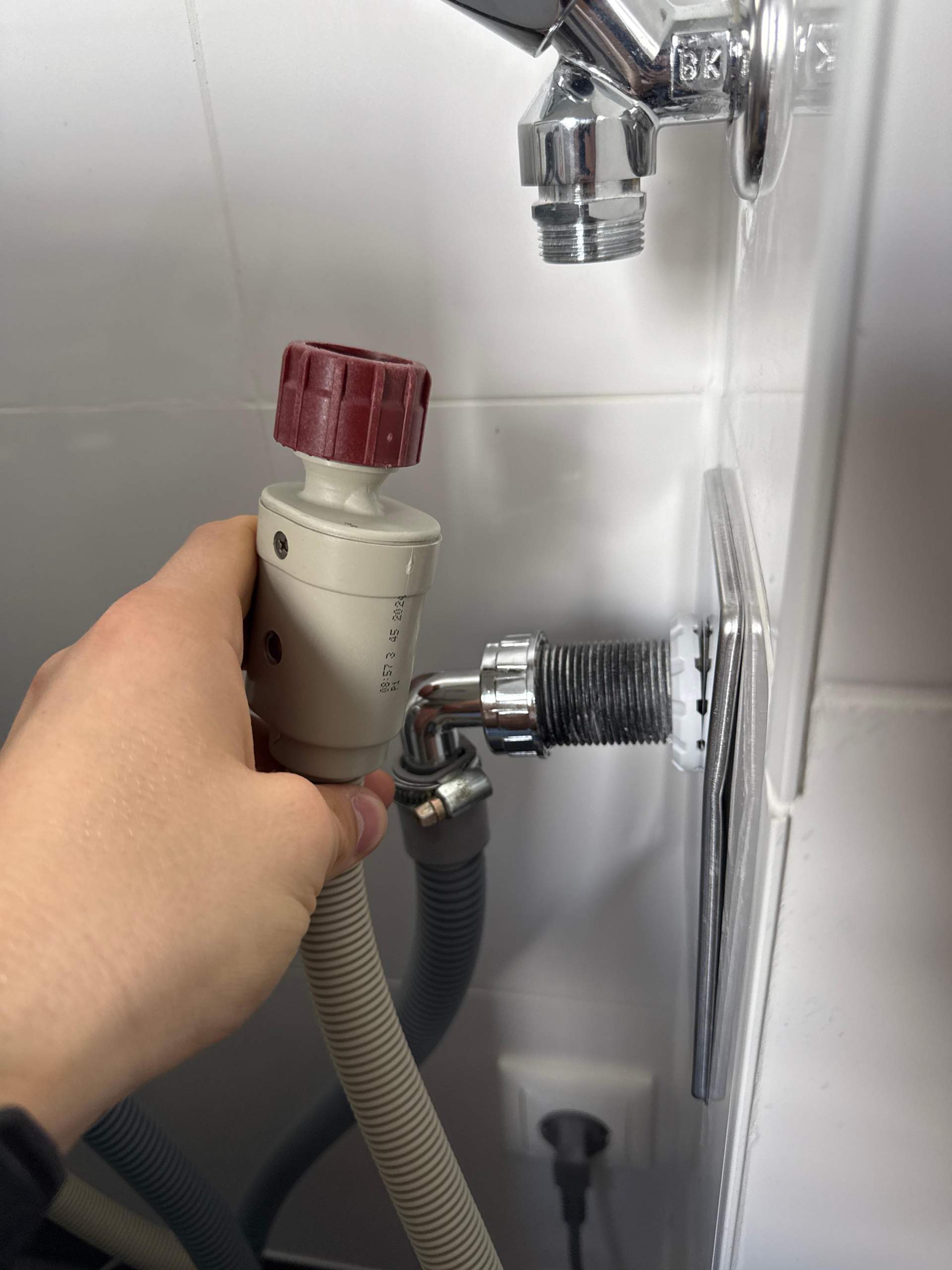 Wie drehe ich einen Wasseranschluss? (Reparatur, Waschmaschine, Anschluss)