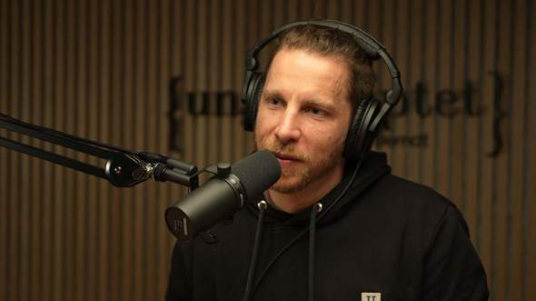 Wie findet Ihr den Podcast "unscripted" von Ben Berndt? (Musik ...