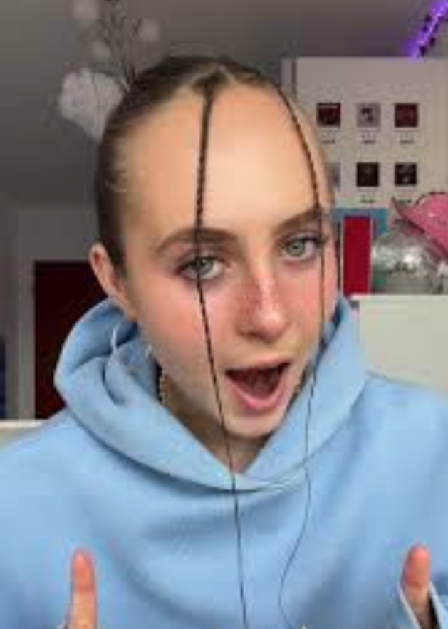 Wie findet ihr die Tiktokerin/ YouTuberin Jessie bluegrey? (YouTube ...