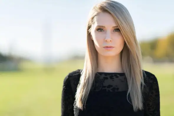 Wie findet Ihr dieses Interview mit Lauren Southern? (Psychologie ...
