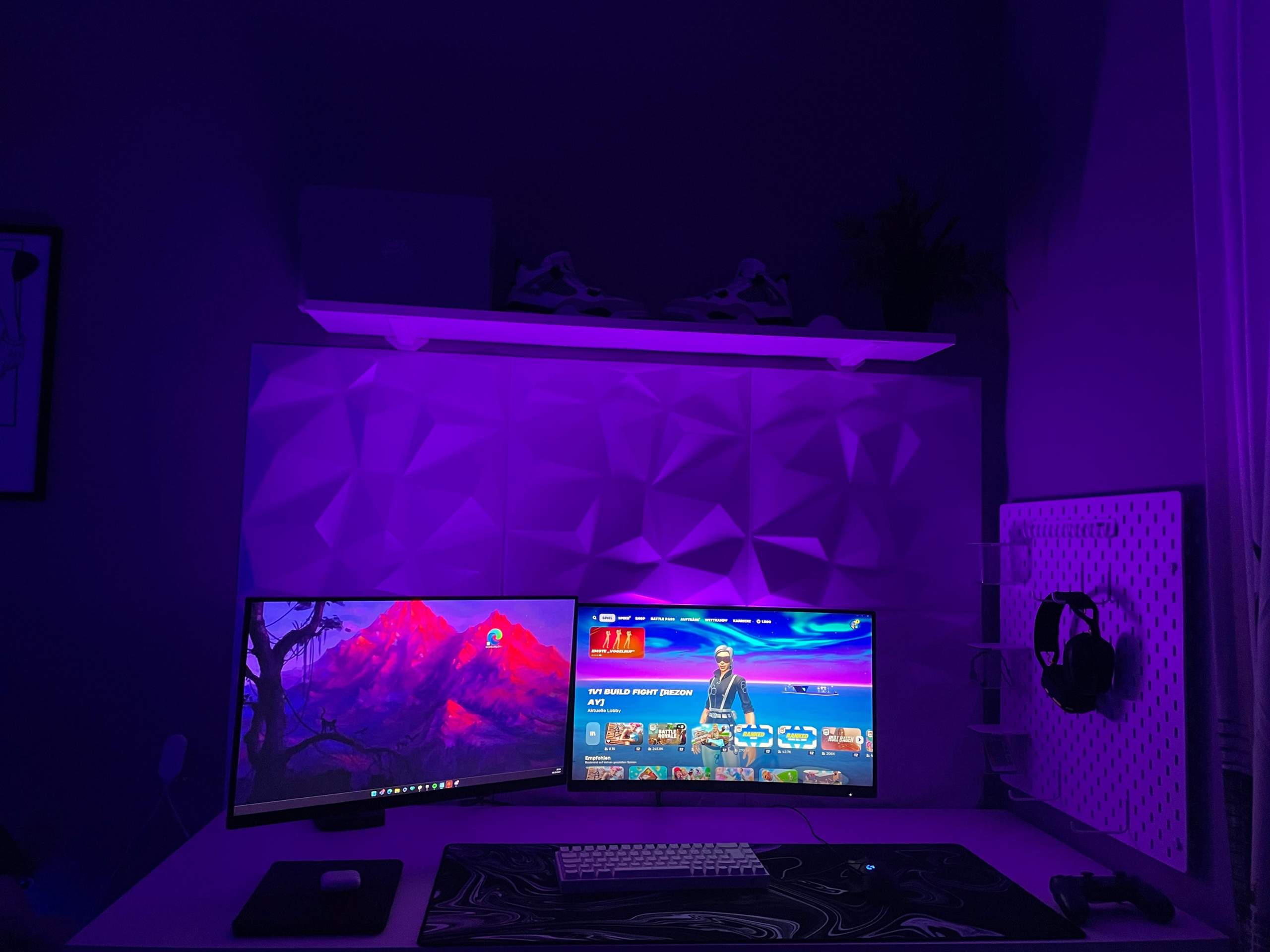 Wie findet ihr mein Gaming Setup? (PC, LED, gemütlich)