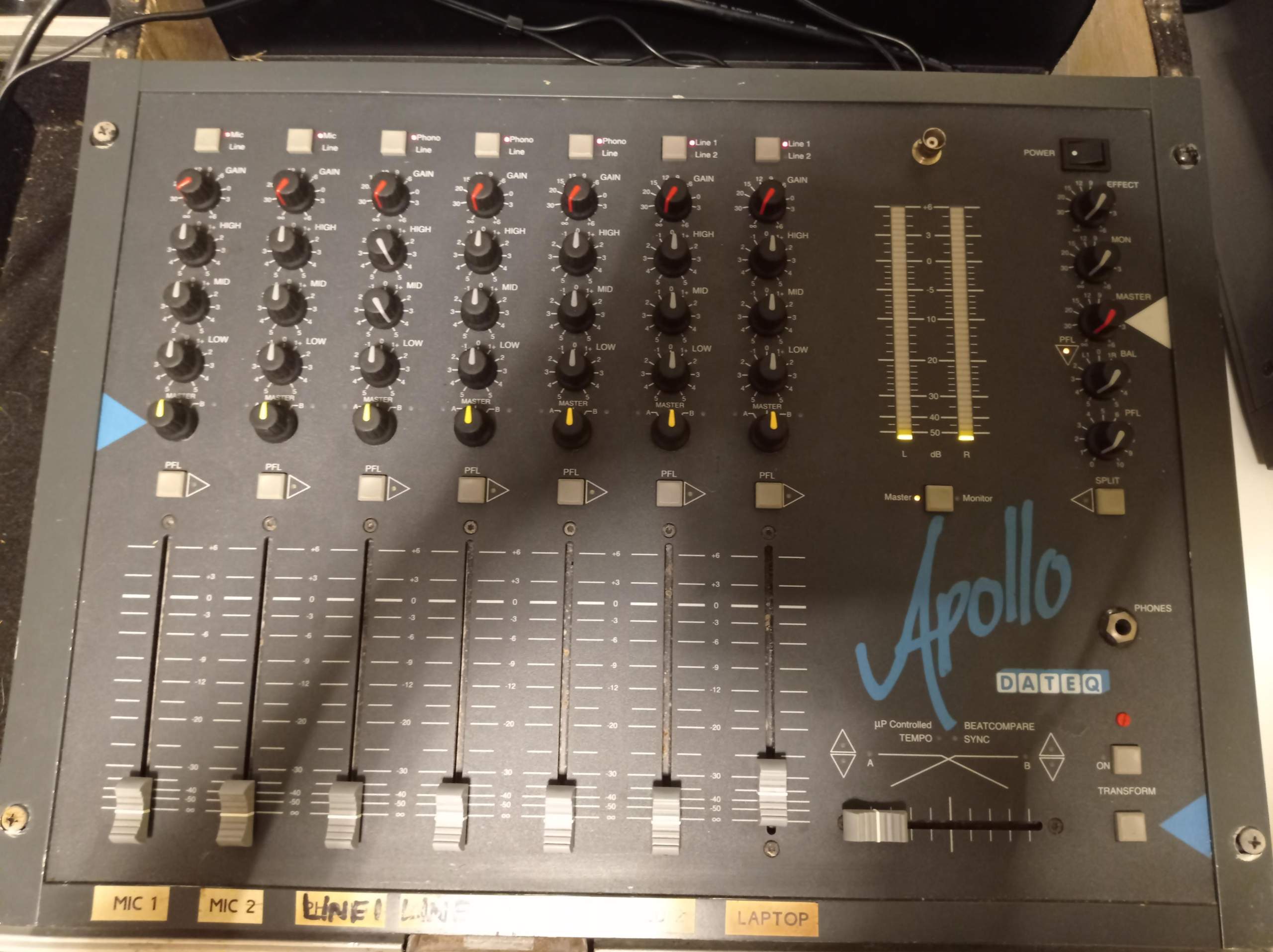 Wie funktioniert Apollo DATEQ Mischpult? (HiFi, Musikanlage)