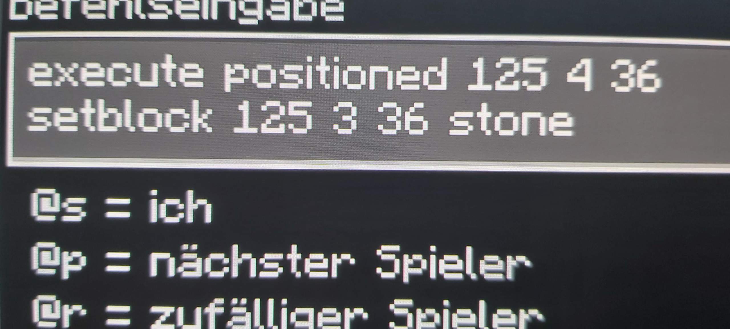 Wie genau funktioniert der /execute Befehl bzw. Was mach ich falsch? (Computer, Minecraft Pocket ...