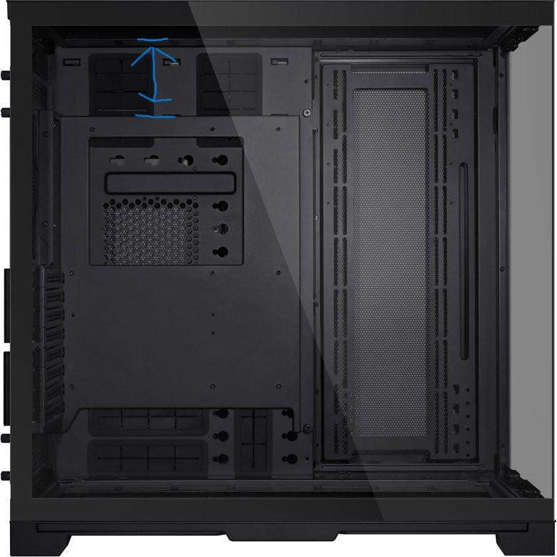 Wie groß ist der Abstand zwischen dem Mainboard und der Platte oben, an ...