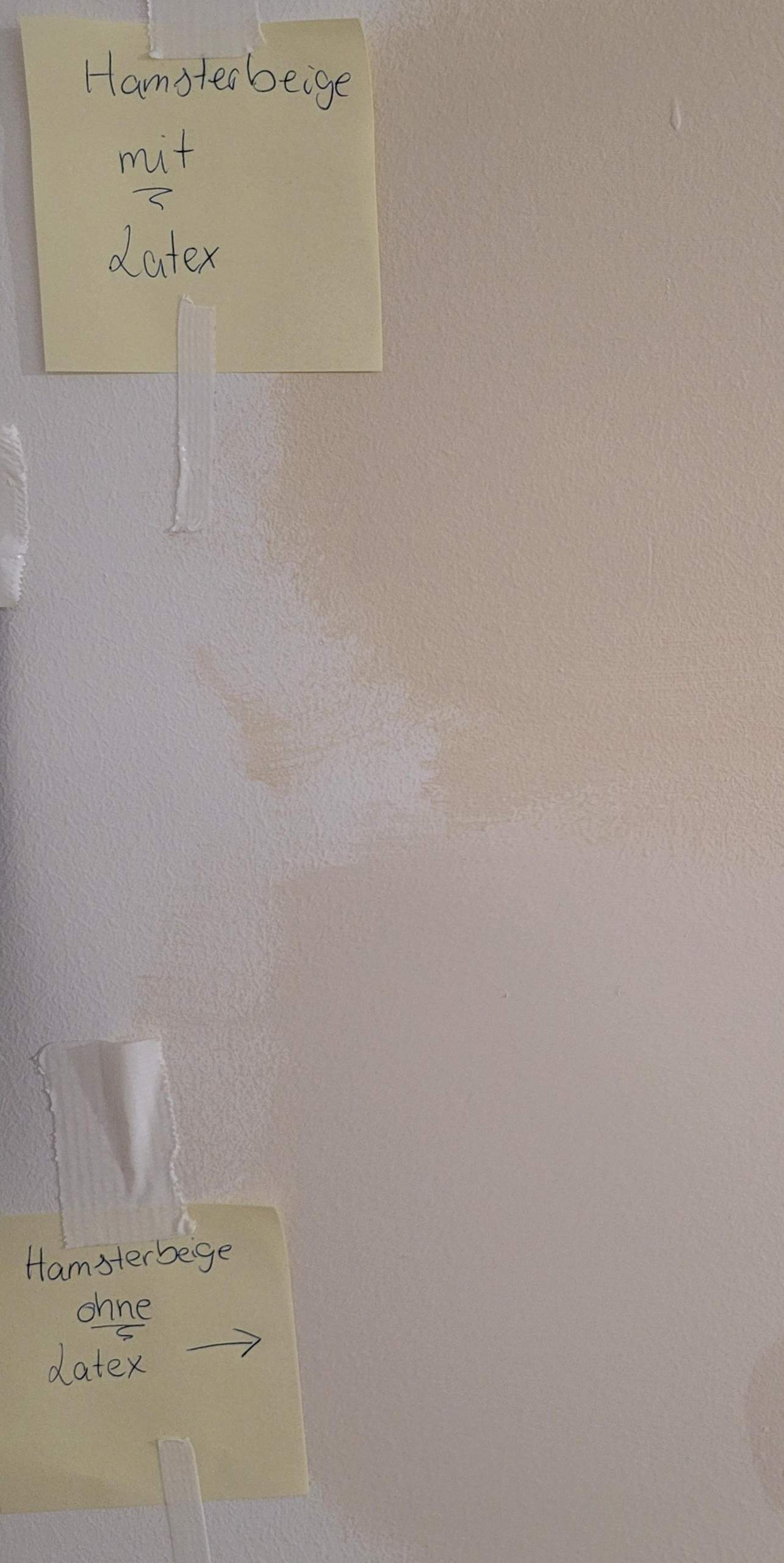 Wie kann das passieren 2 verschiedene Farbtöne (selbe Wandfarbe ...