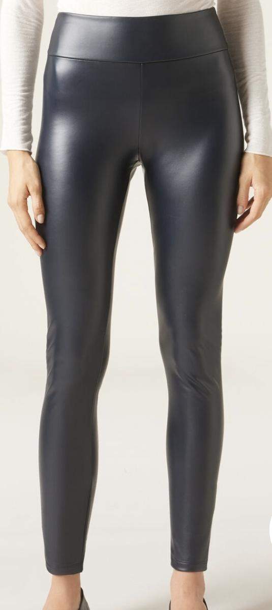 Wie kann man eine Lederleggings als Mann stylen? (Männer, Kleidung, Mode)