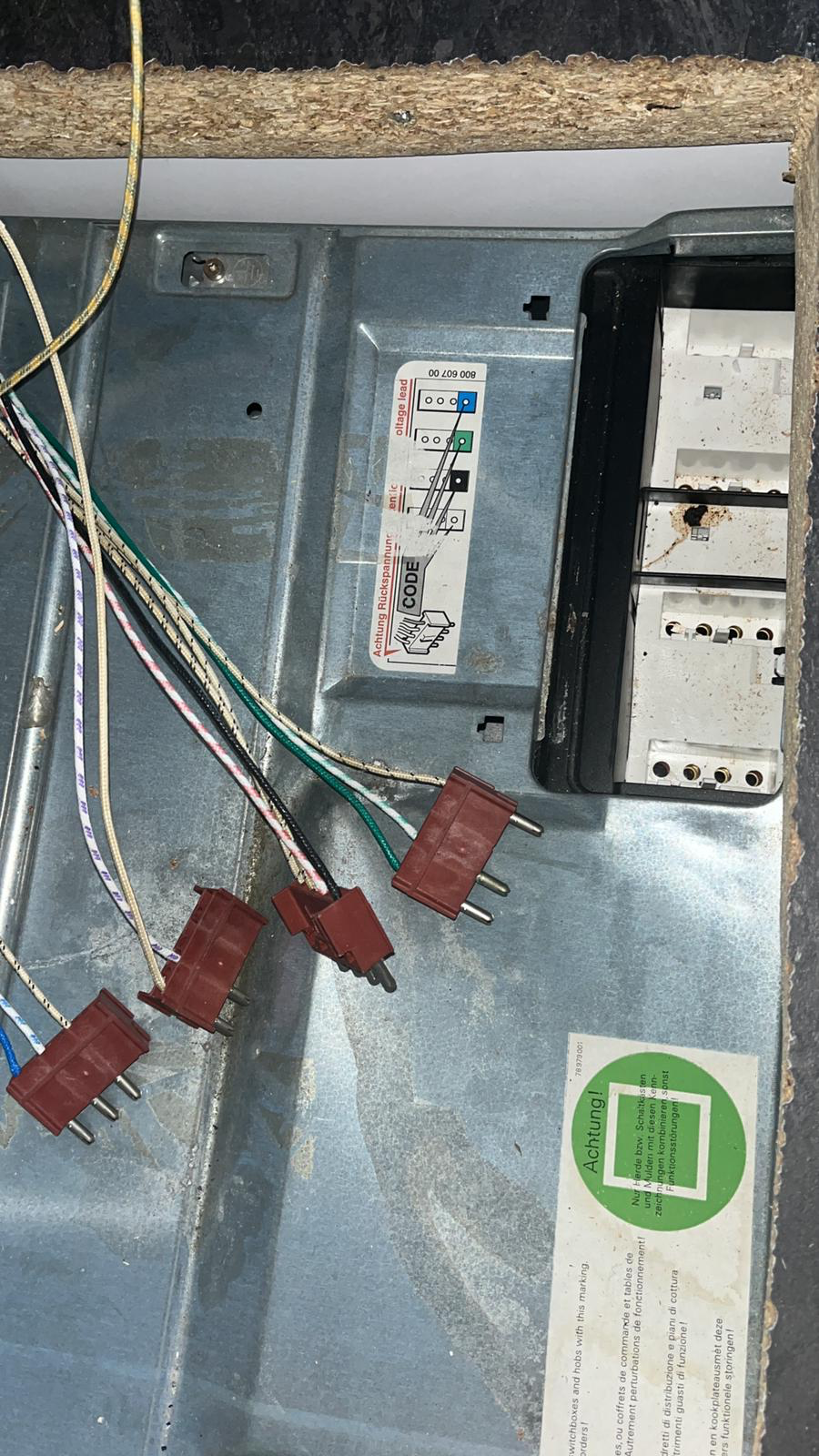 Wie schließe ich diesen Ofen an? (Strom, Elektrik, Küche)