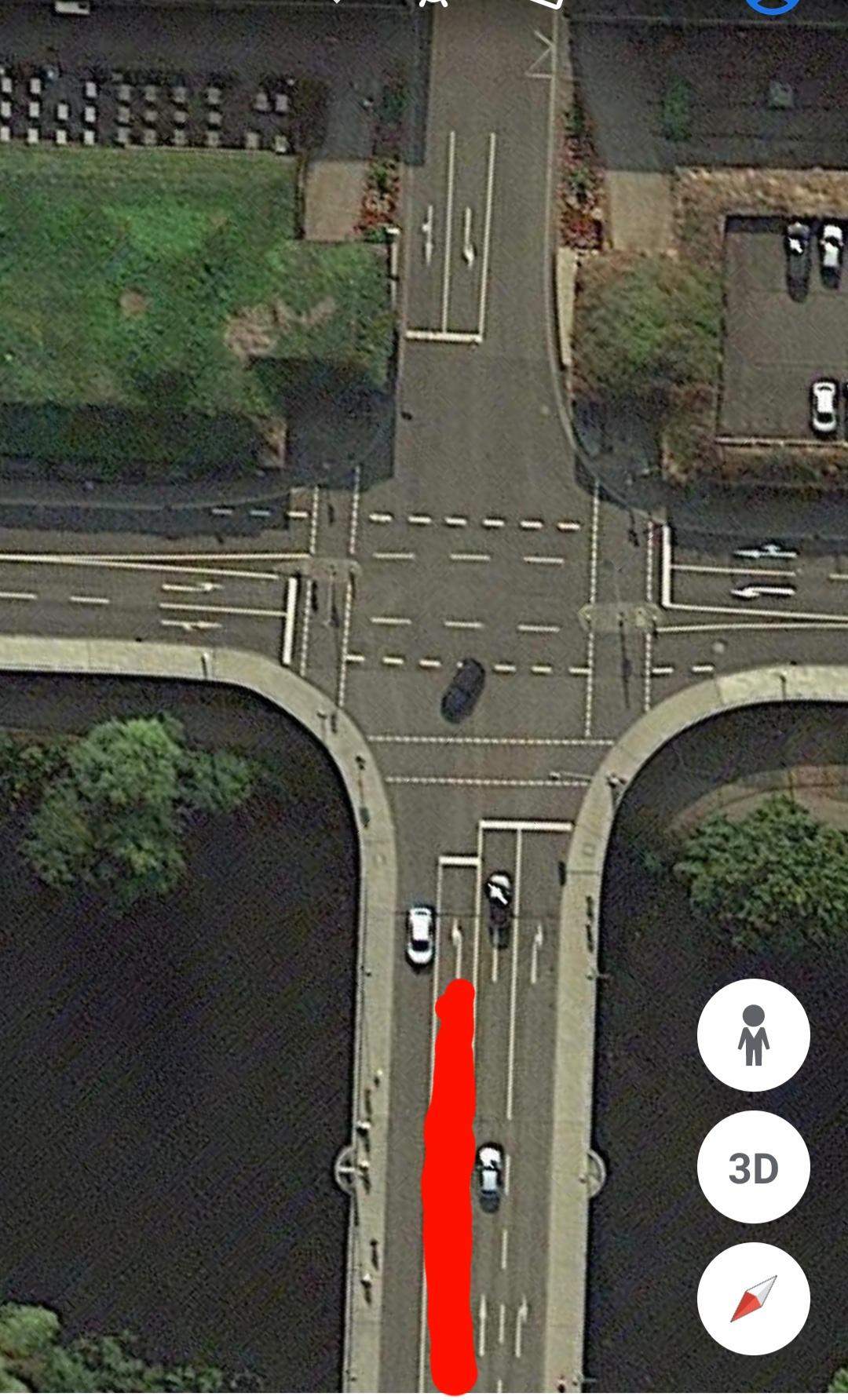 Wie verhalte ich mich an der Kreuzung richtig wenn ich links abbiegen möchte? (Auto und Motorrad ...