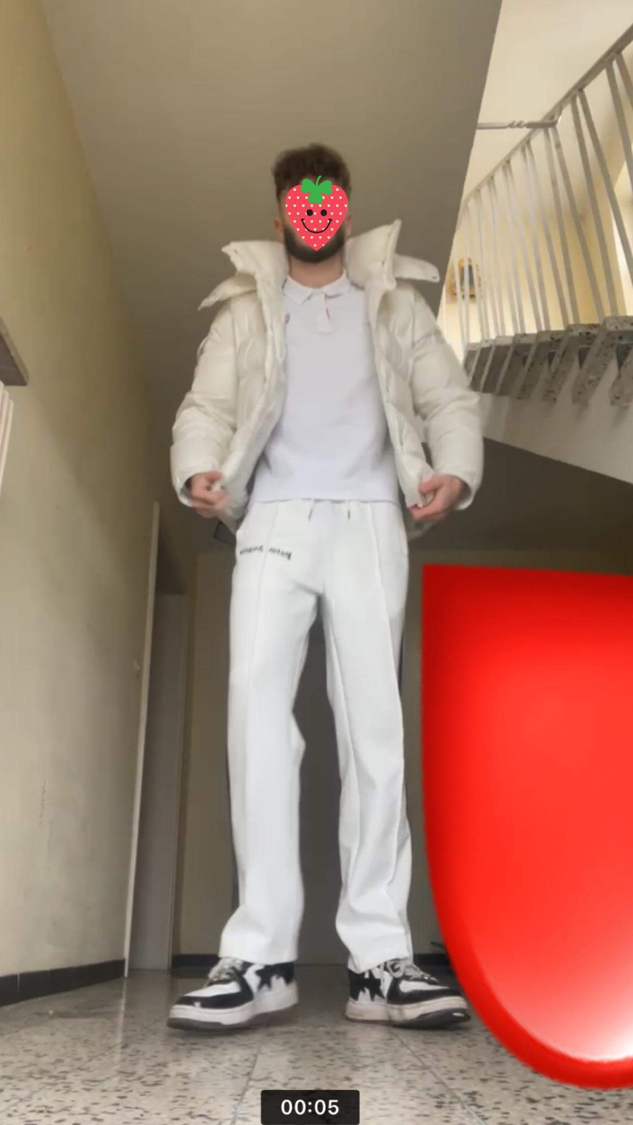 Wie würdet ihr dieses Outfit von einer Skala von 1-10 Bewerten ...