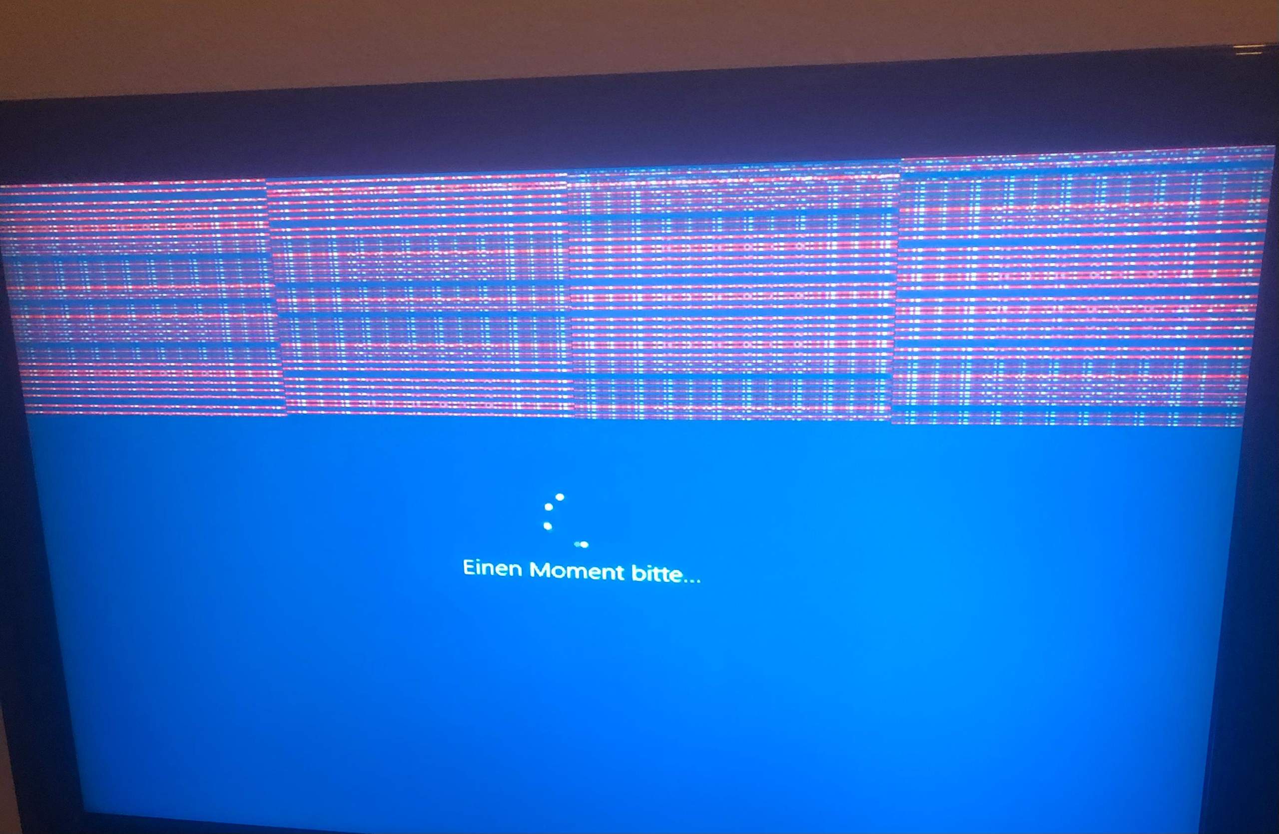 Wieso sieht mein PC Bildschirm so komisch aus? (Computer, Technik, Informatik)