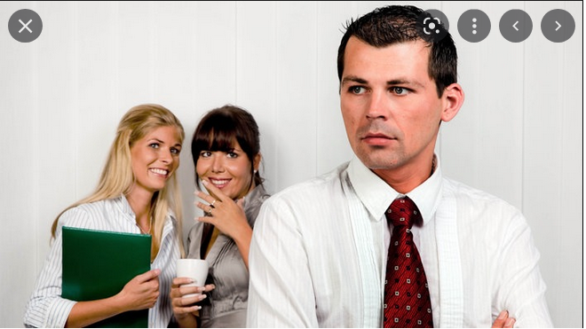 Wieso werden oft gemobbte Leute selbst zu Mobber? (Frauen, Mobbing)