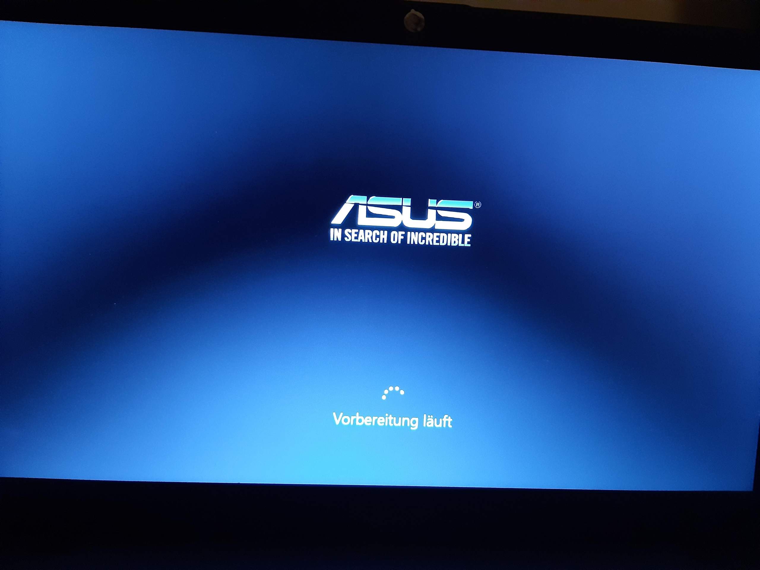 Windows 10 hängt ( ,,Vorbereitung läuft,, )? (Computer, Microsoft, Betriebssystem)
