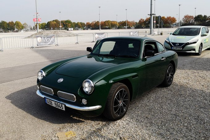 Würdet ihr ein E-Auto im Retro-Design kaufen? (Autokauf, BMW, Mercedes ...