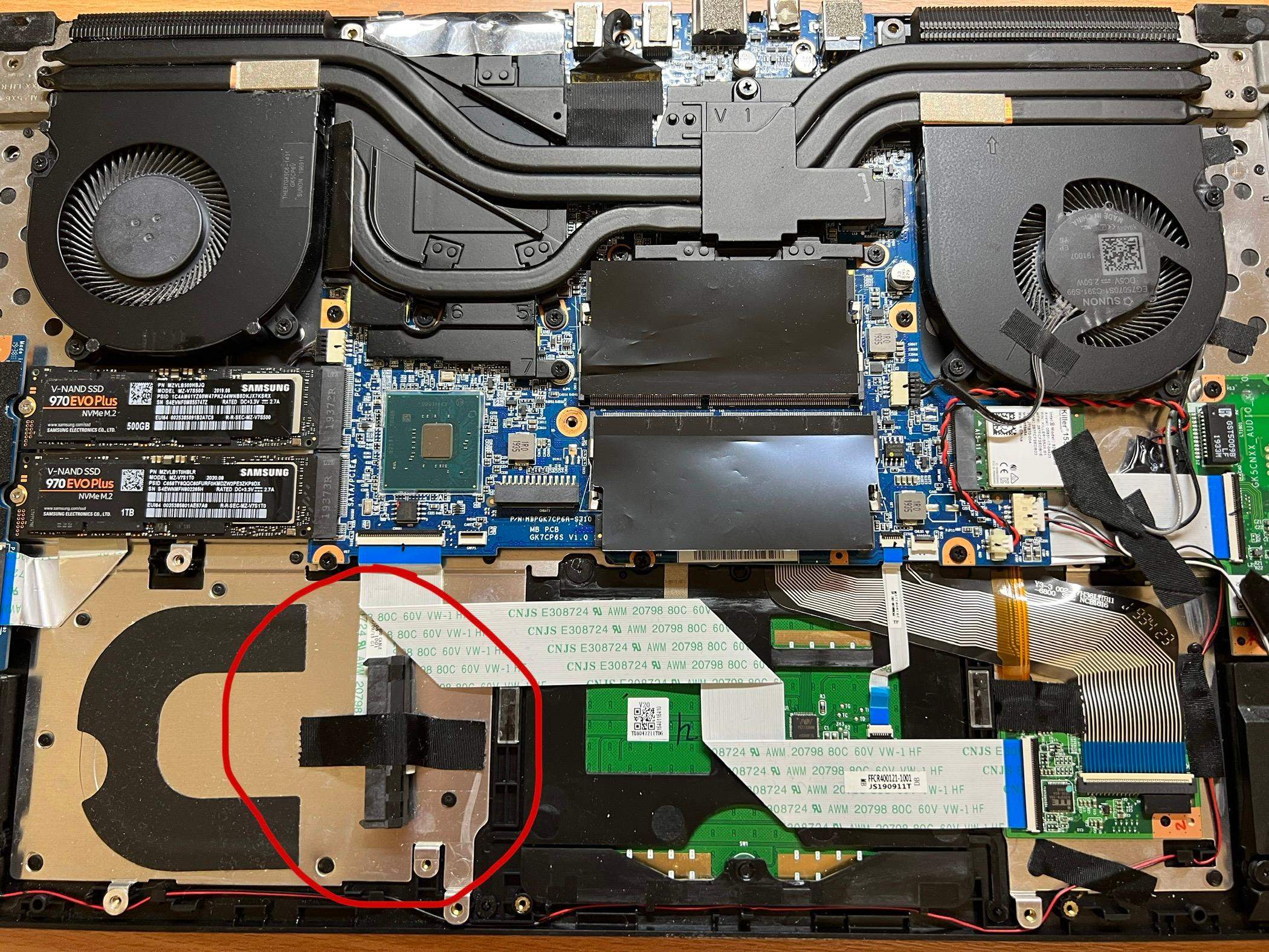 XMG Core 15 M19 Akku einbauen? (PC, Notebook, Laptop)