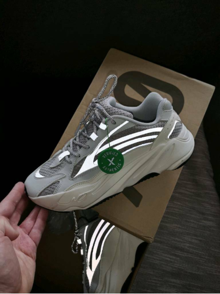 Yeezy 700 Static Fake? (Original)